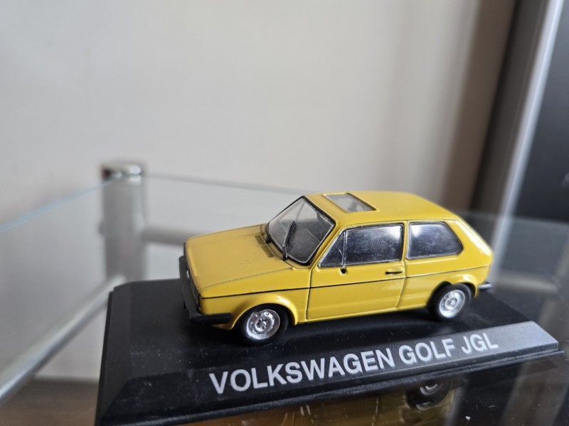 Legendarni Automobili 1:43 DeAgostini Golf 1/2014