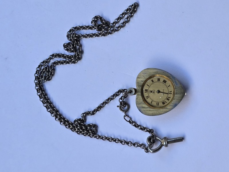 Kolekcionarski ENDURA Swiss sat – Srce privezak