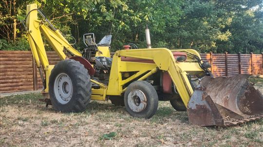 Massey Ferguson Kombinirka skip