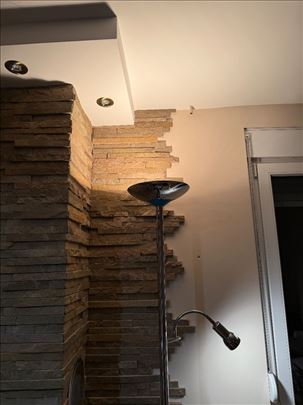 Podna lampa