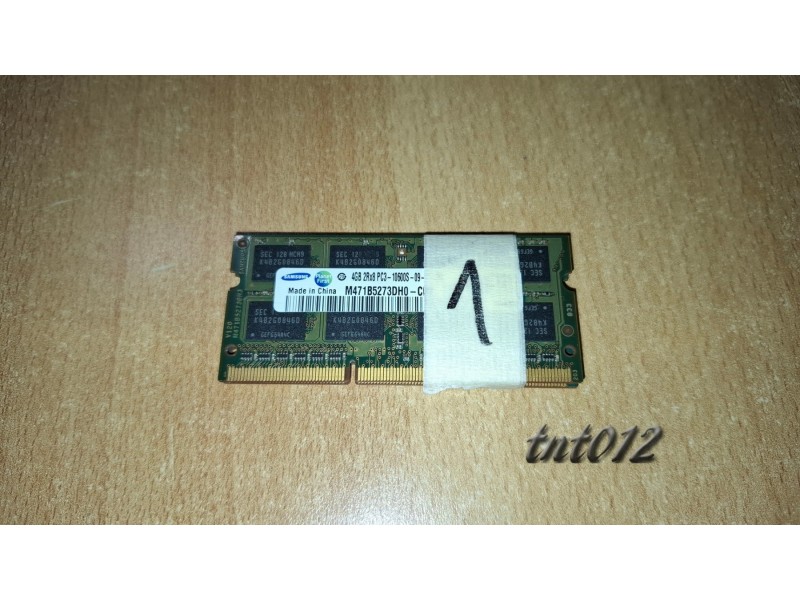 == 2 x 4Gb DDR3 RAM memorija za laptop ==