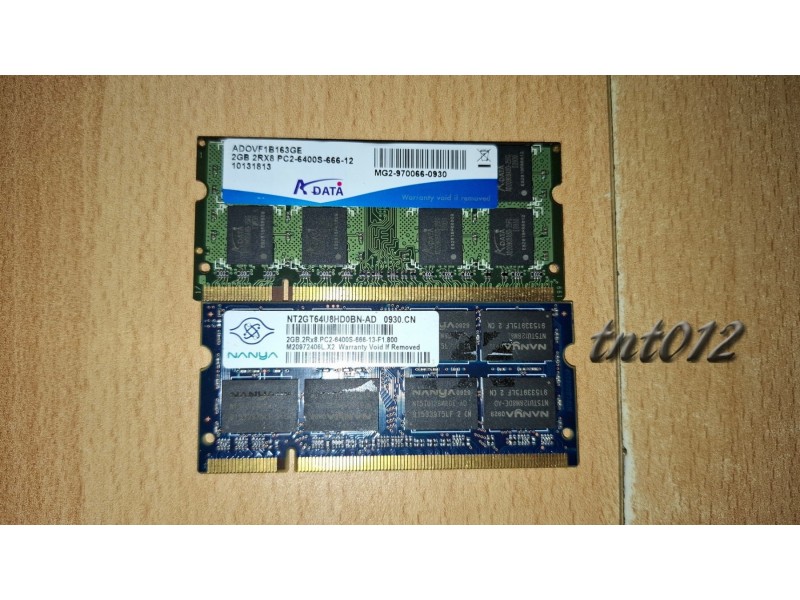 == 2 x 2Gb DDR2 RAM memorija za laptop ==