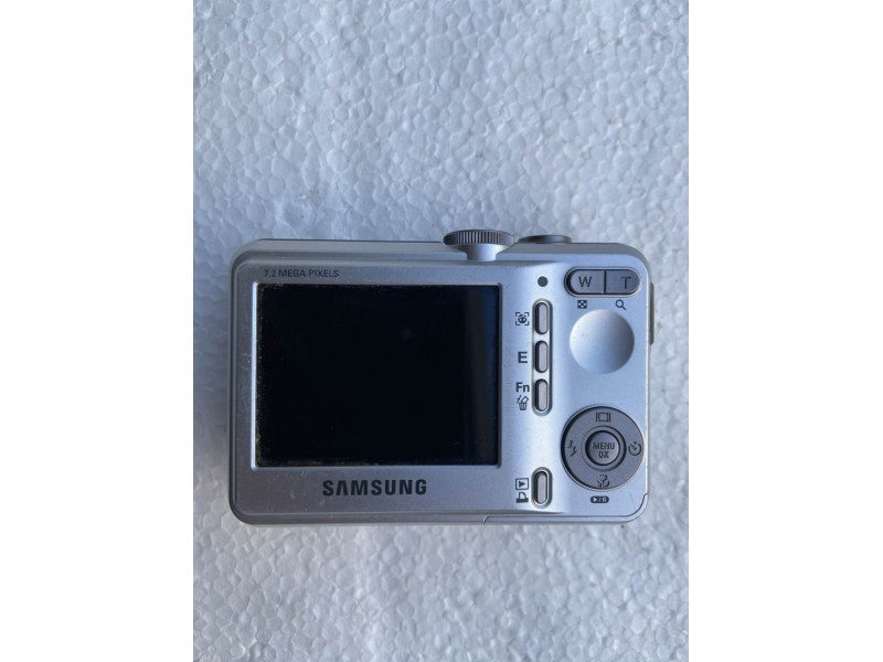 Samsung D760 RETRO