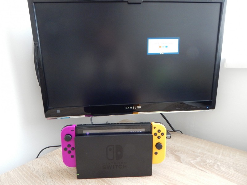 Nintendo Switch Dock za ovezivanje sa TV-om