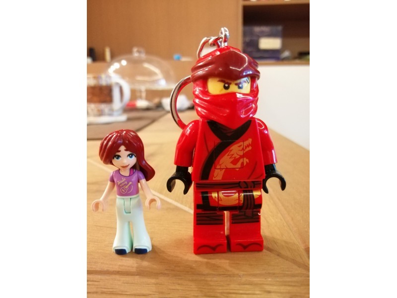 Lego ninjago privezak sa svetlom 2