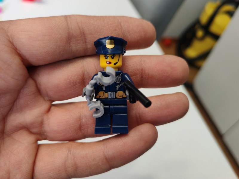Original LEGO Cikica Policajac