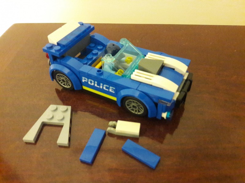 Lego policijski auto