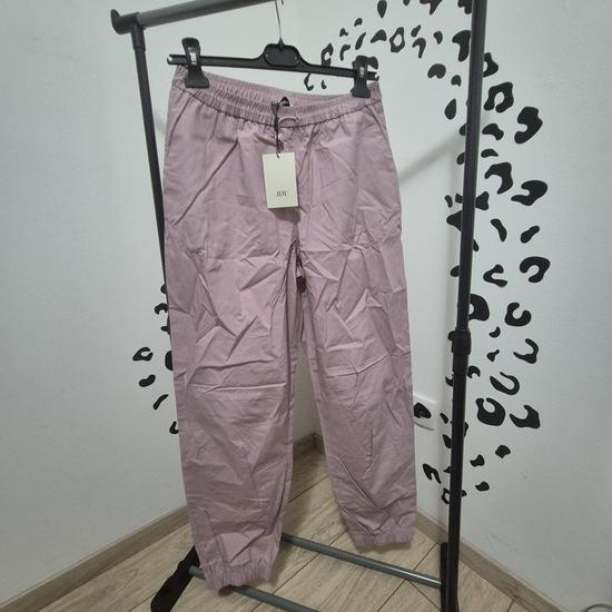 Pantalone s slabiji m