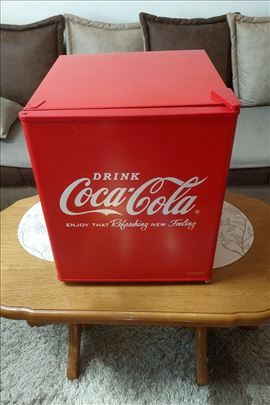 Mini frižider Coca-Cola
