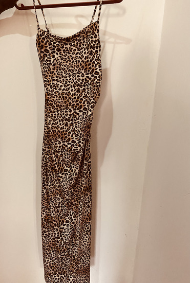 Bershka prelepa leopard print haljina size S ✨