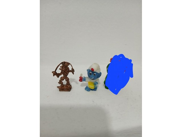 2 starije kinder figure