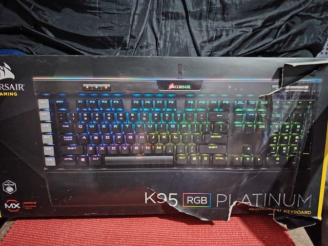 Corsair K95 RGB Platinum Cherry MX mehanicka tastatura