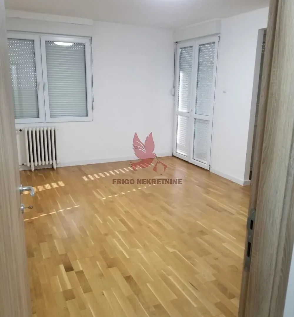 Izdavanje, dvosoban stan, 55m², Banovo Brdo, Beograd