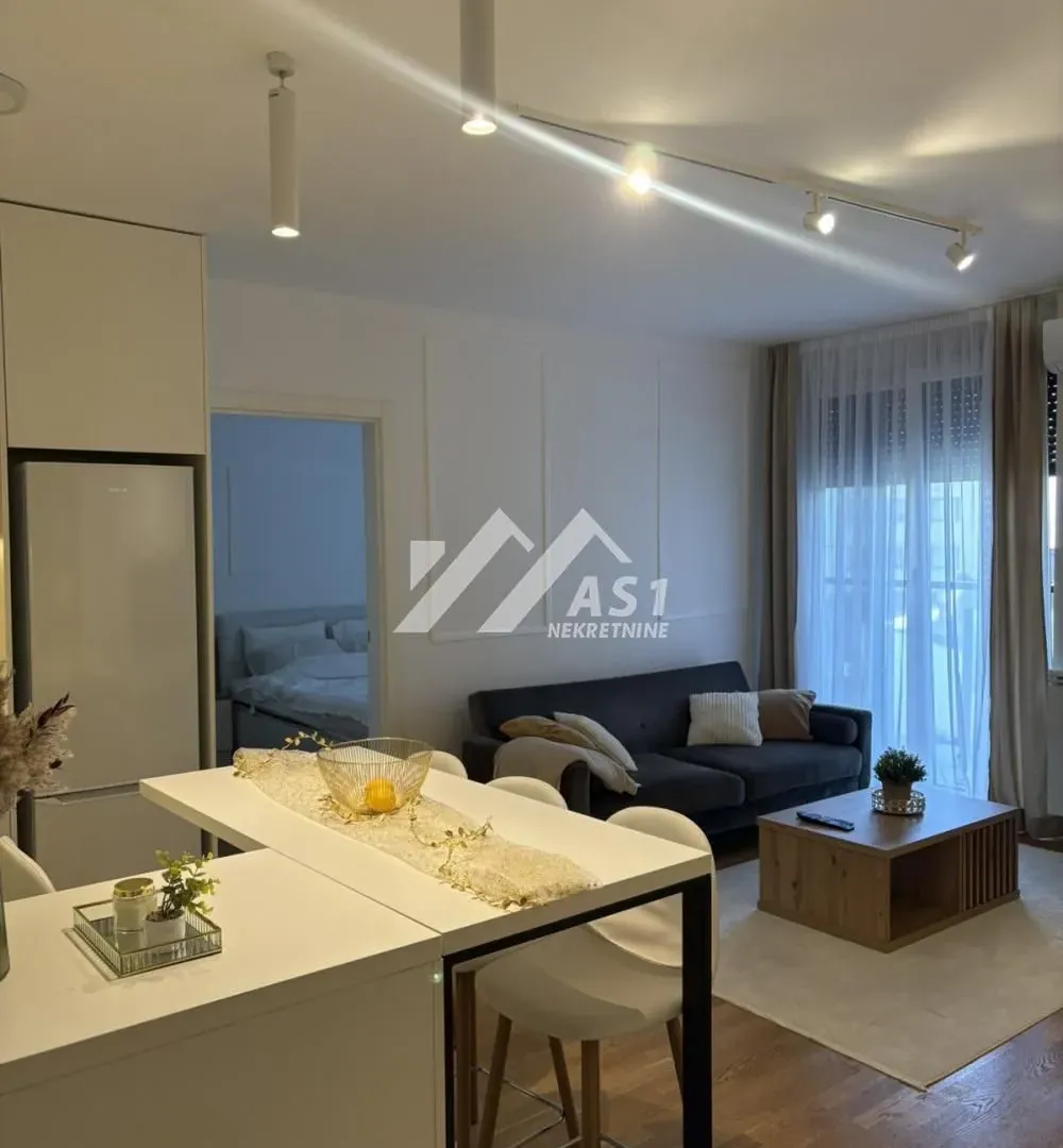 Izdavanje, dvosoban stan, 42m², Telep, Novi Sad Sve Podlokacije