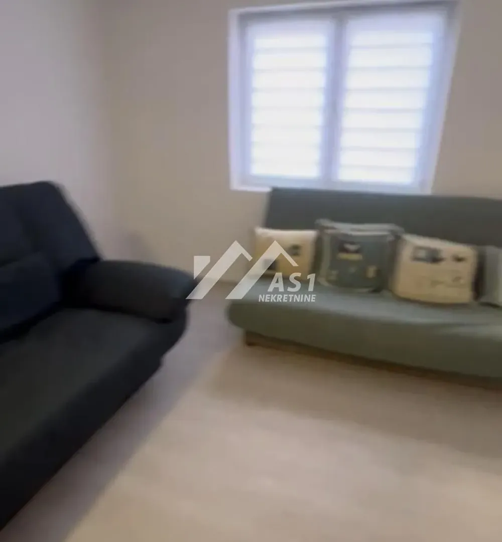 Izdavanje, stan, 26m², Adamovićevo Naselje, Novi Sad Sve Podlokacije