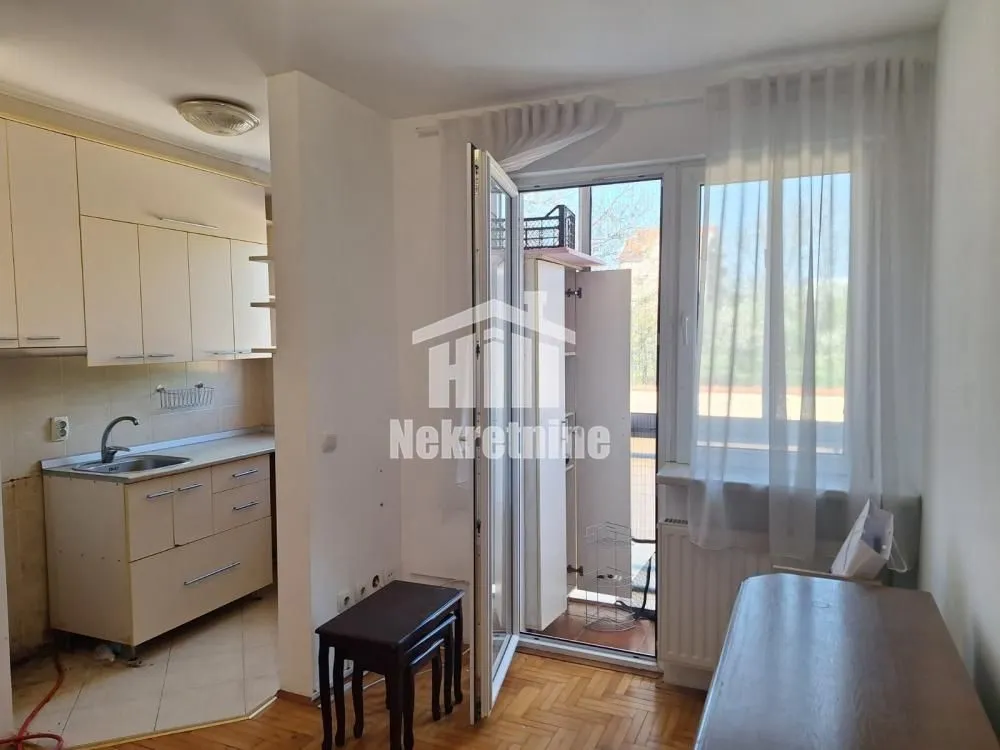 Prodaja, jednosoban stan, 32m², Zemun Gornji Grad, Zemun Sve Podlokacije