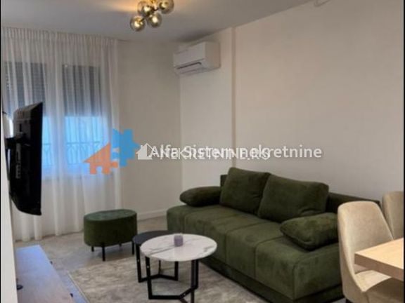Zvezdara, Đeram pijaca, 1.5 stan, 38m2, 650 EUR, ID 53248