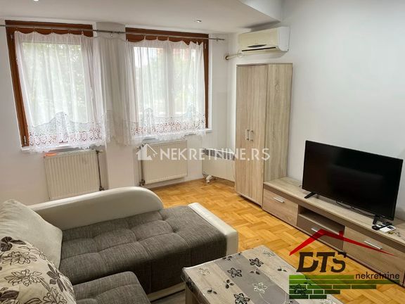 Nis Centar 52m2