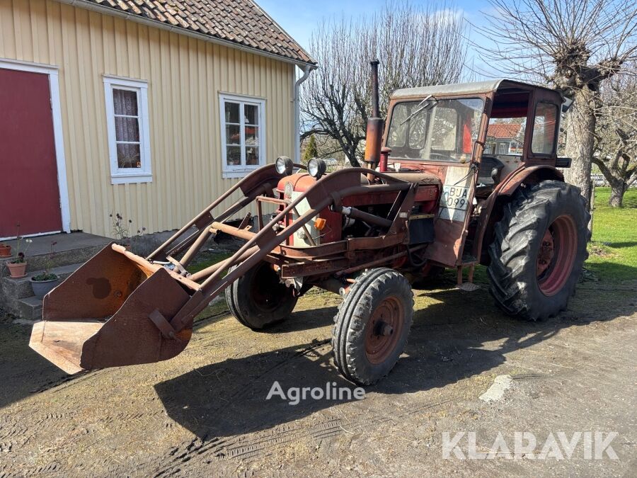 Prodaje se Volvo 350 Boxer traktor točkaš na aukciji