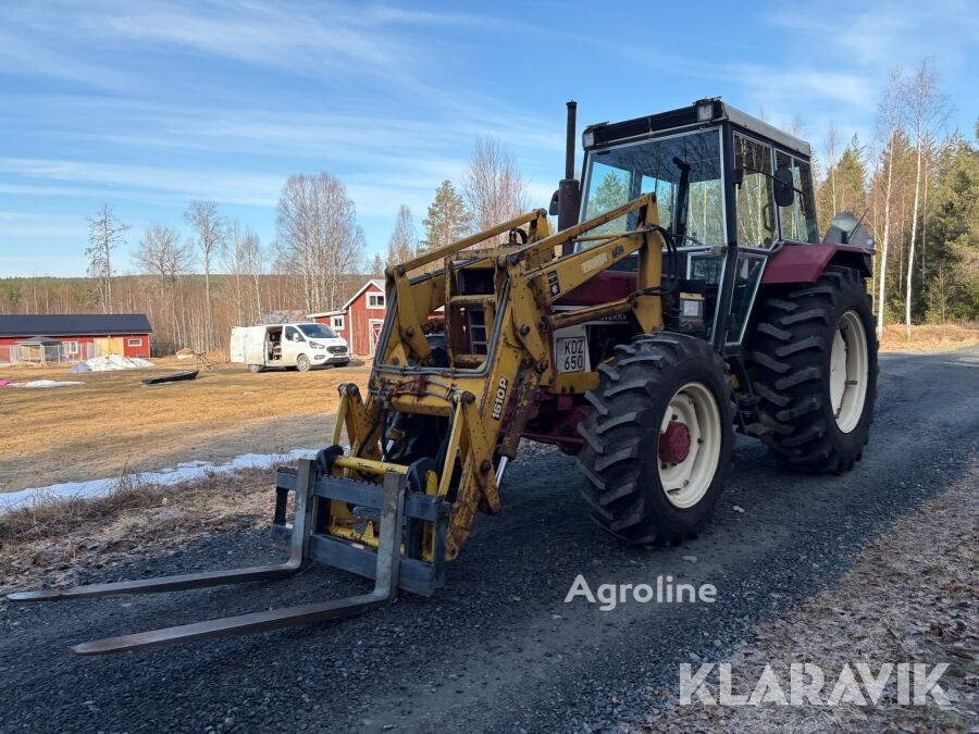 Prodaje se Case IH 844 traktor točkaš na aukciji