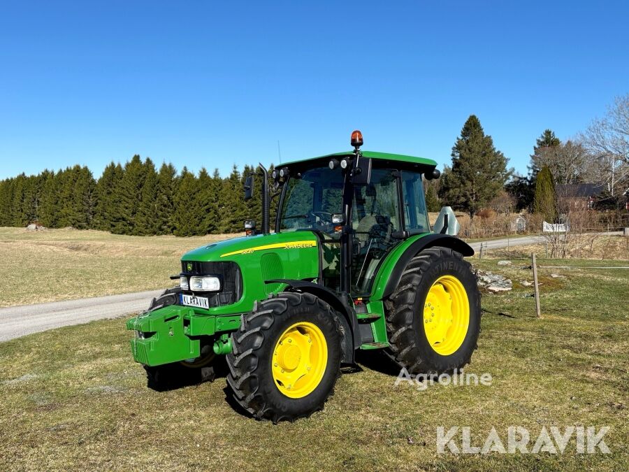 Prodaje se John Deere 5820 traktor točkaš na aukciji