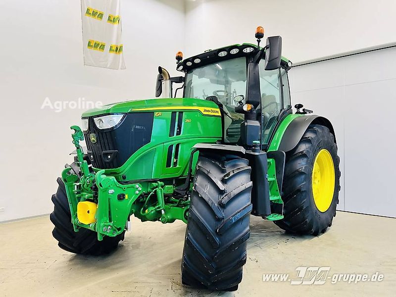 John Deere 6R 250 traktor točkaš