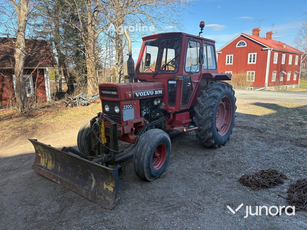 Prodaje se Volvo BM 2200 traktor točkaš na aukciji
