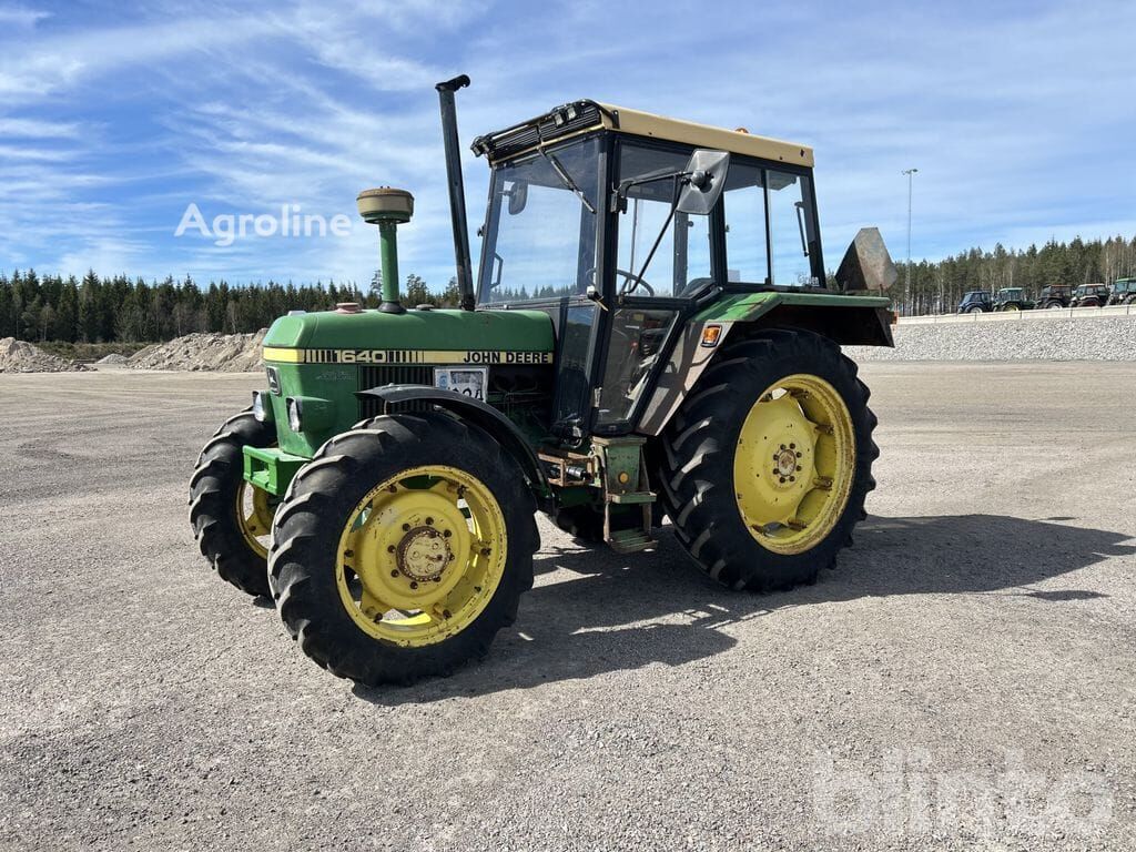 Prodaje se John Deere 1640 HILO traktor točkaš na aukciji