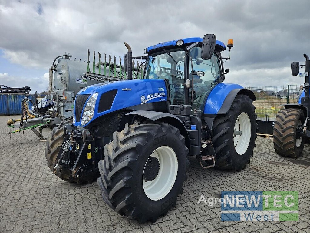 New Holland T 7.250 traktor točkaš