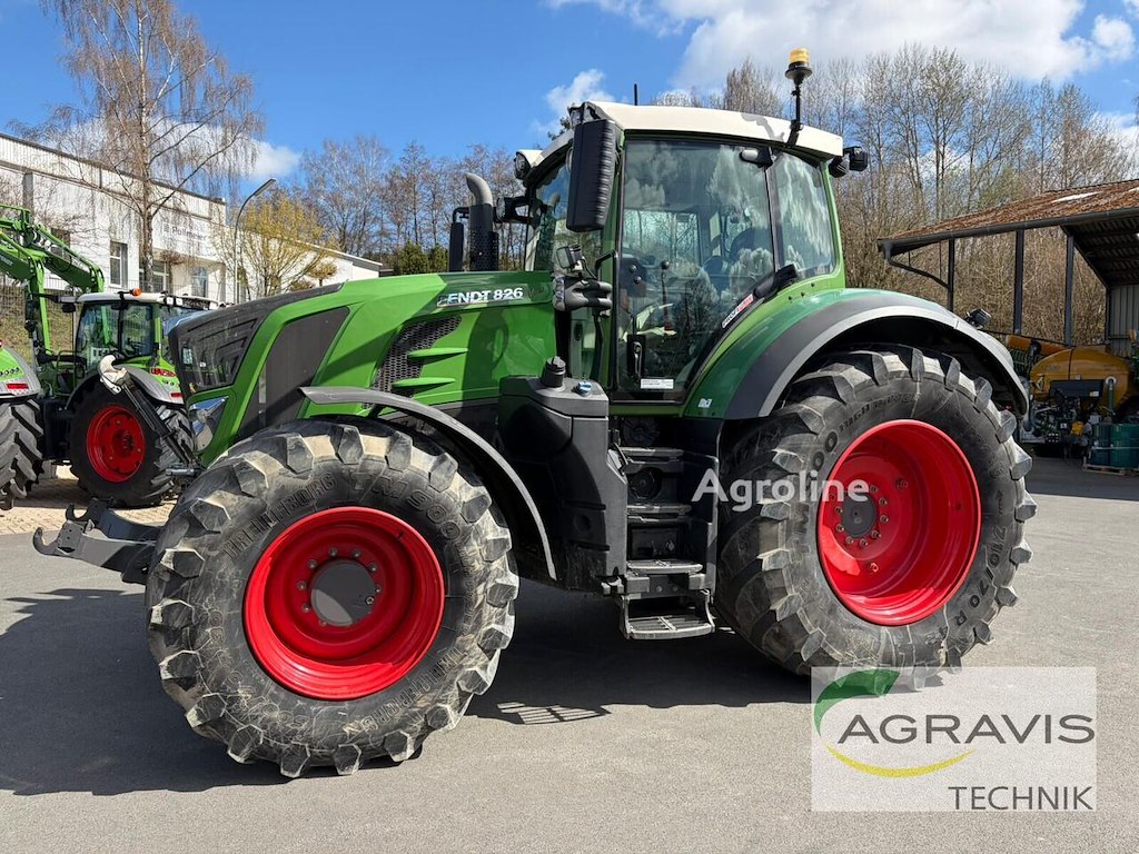 Fendt 826 Vario S4 traktor točkaš