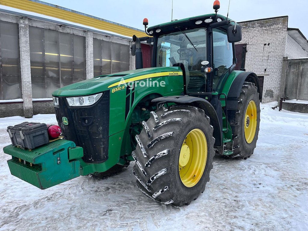 John Deere 8320R traktor točkaš