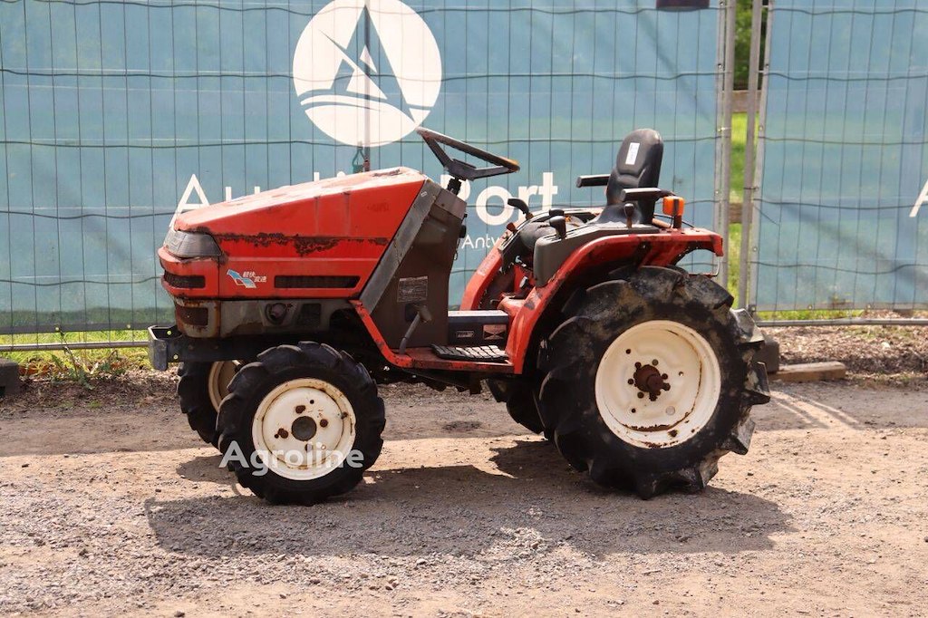 Prodaje se Yanmar Ke-3D traktor točkaš na aukciji