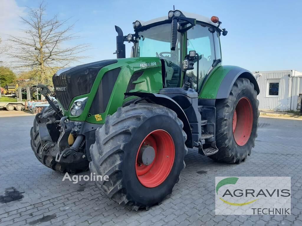 Fendt 828 Vario S4 traktor točkaš
