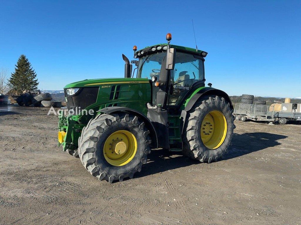 Prodaje se John Deere 6250R traktor točkaš na aukciji