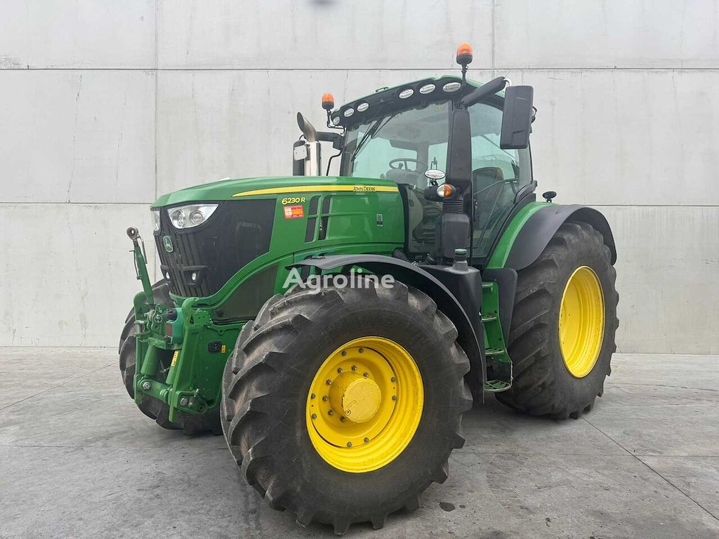 Prodaje se John Deere 6230R traktor točkaš na aukciji