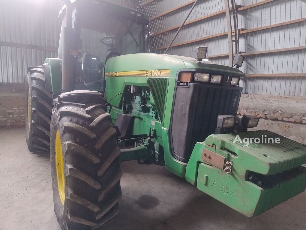 John Deere 8400 traktor točkaš