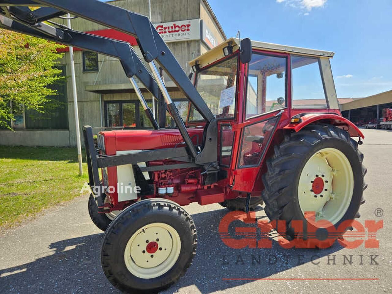 Case IH 654 traktor točkaš