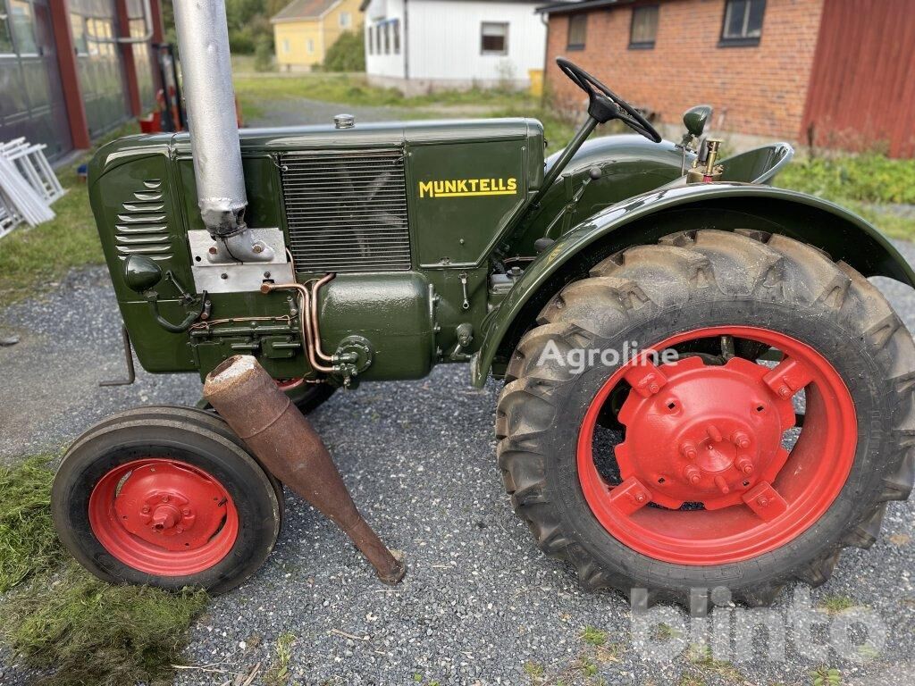 Prodaje se Bolinder-Munktell BM10 traktor točkaš na aukciji
