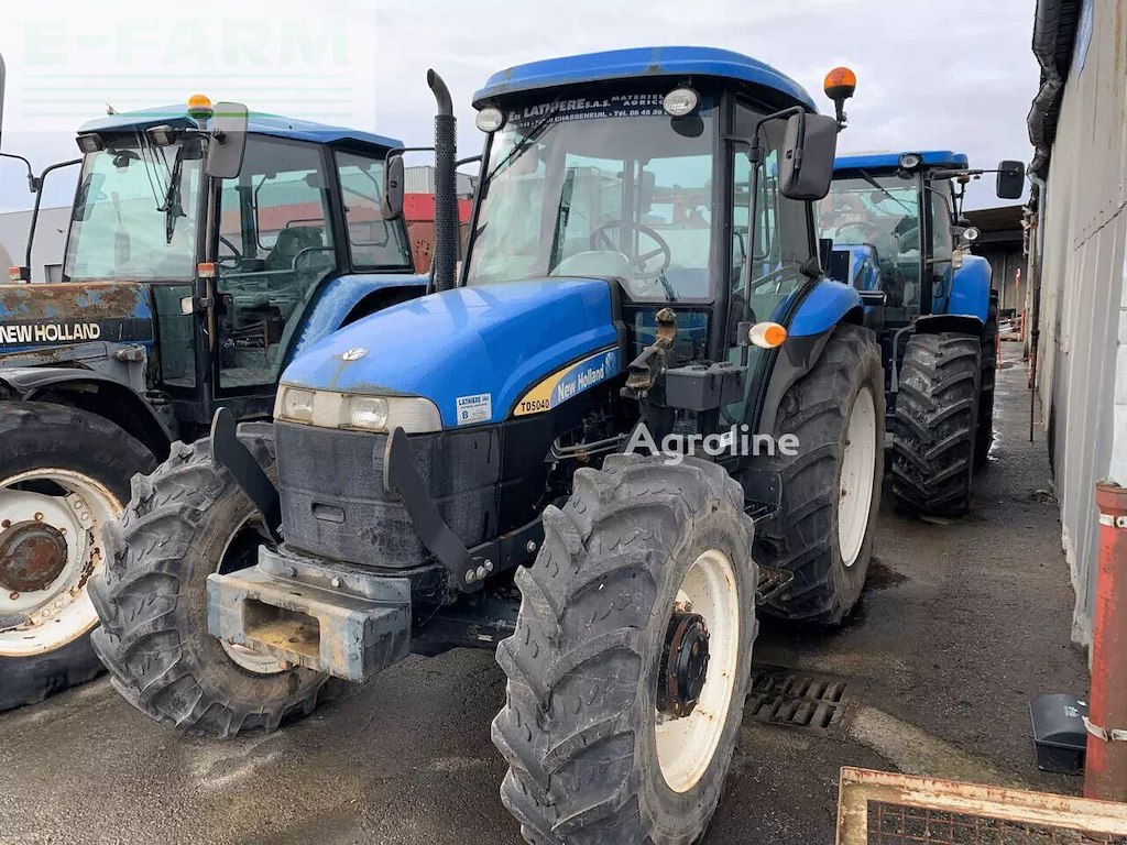 New Holland td5040 traktor točkaš