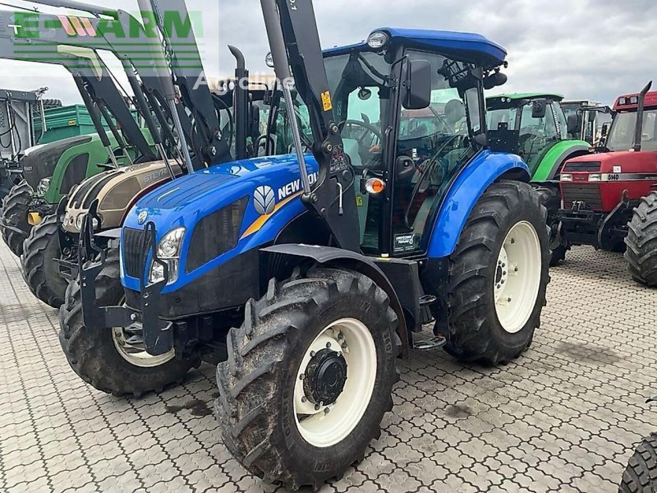 New Holland td 5.85 traktor točkaš