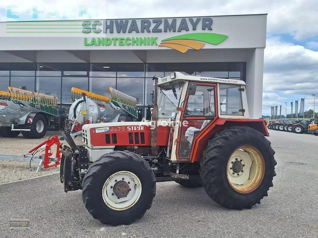 Steyr 8075 a traktor točkaš