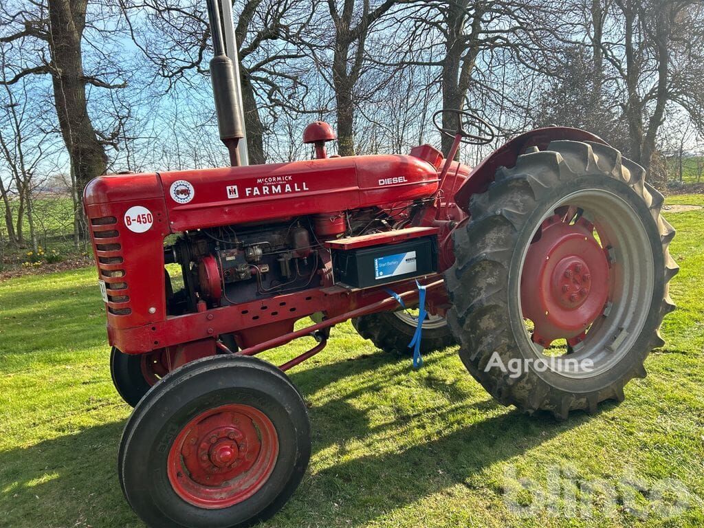 Prodaje se International MC CORMICK INTERNATIONAL traktor točkaš na aukciji