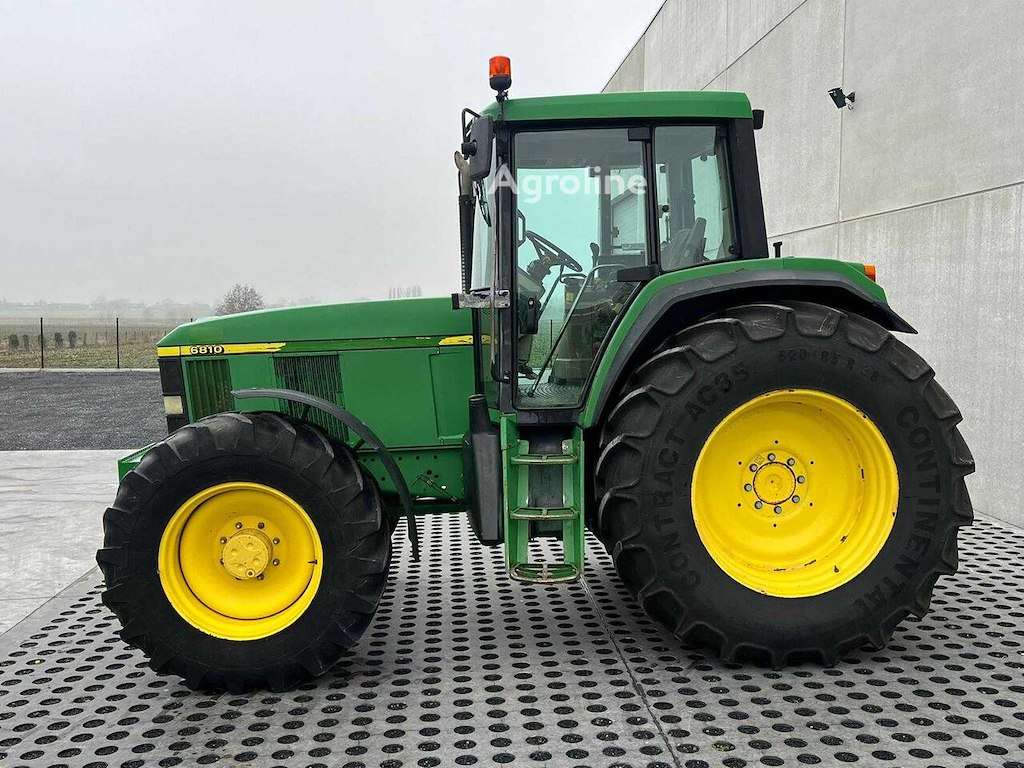 Prodaje se John Deere 6810 traktor točkaš na aukciji