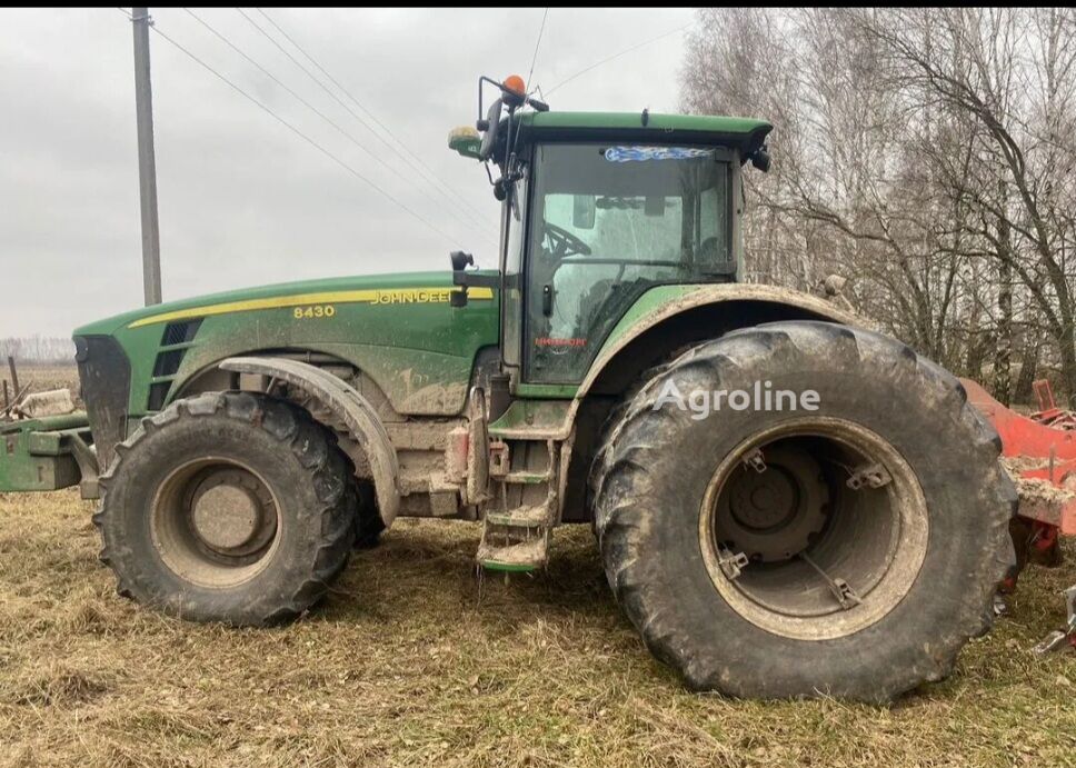 John Deere 8430 traktor točkaš