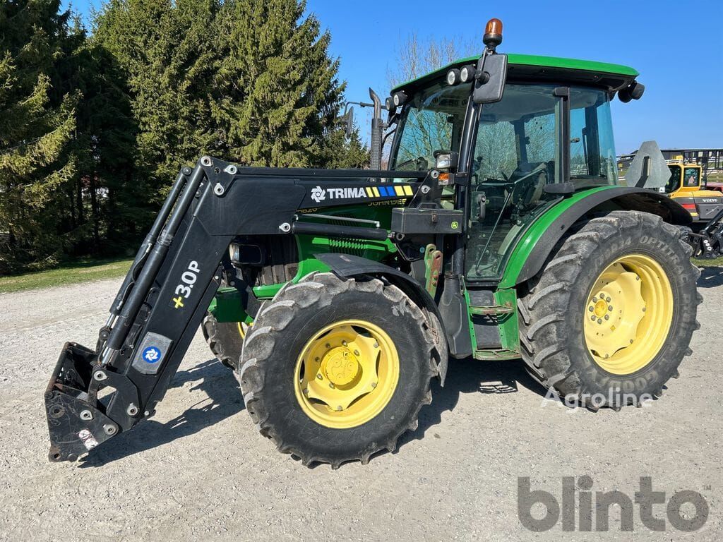 Prodaje se John Deere 5820 traktor točkaš na aukciji