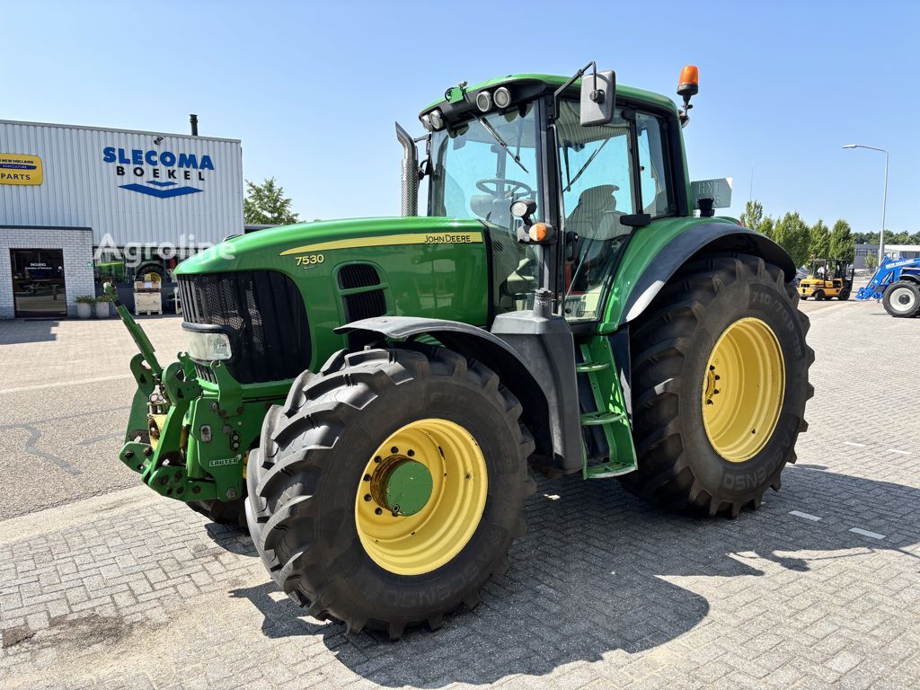 John Deere 7530 Premium AutoPowr traktor točkaš