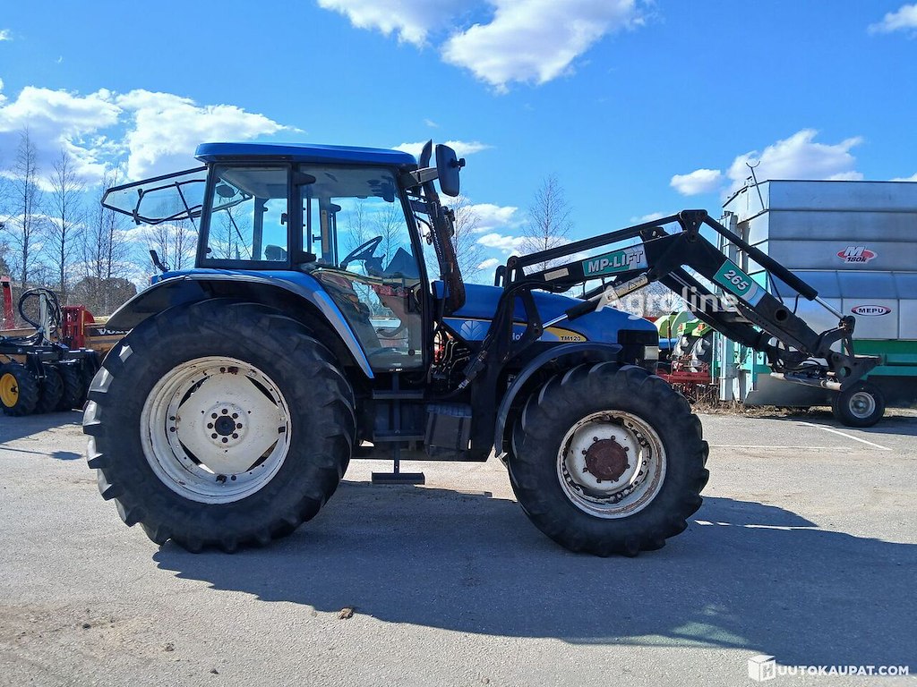 Prodaje se New Holland TM 120 + MP-LIFT 265 front loader, 2005, Alavus traktor točkaš na aukciji