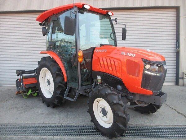 Kubota TRACTOR(Kubota) traktor točkaš