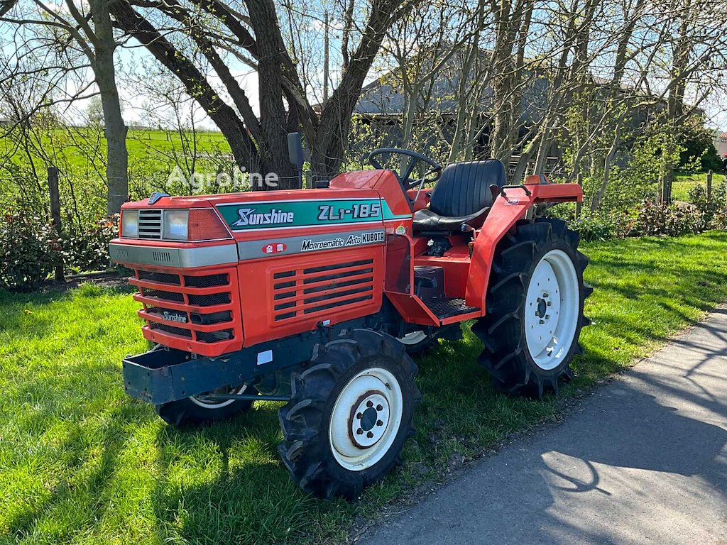 Prodaje se Kubota ZL1-185 mini traktor na aukciji