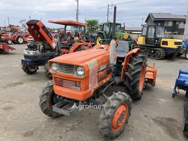 Kubota TRACTOR(Kubota) mini traktor